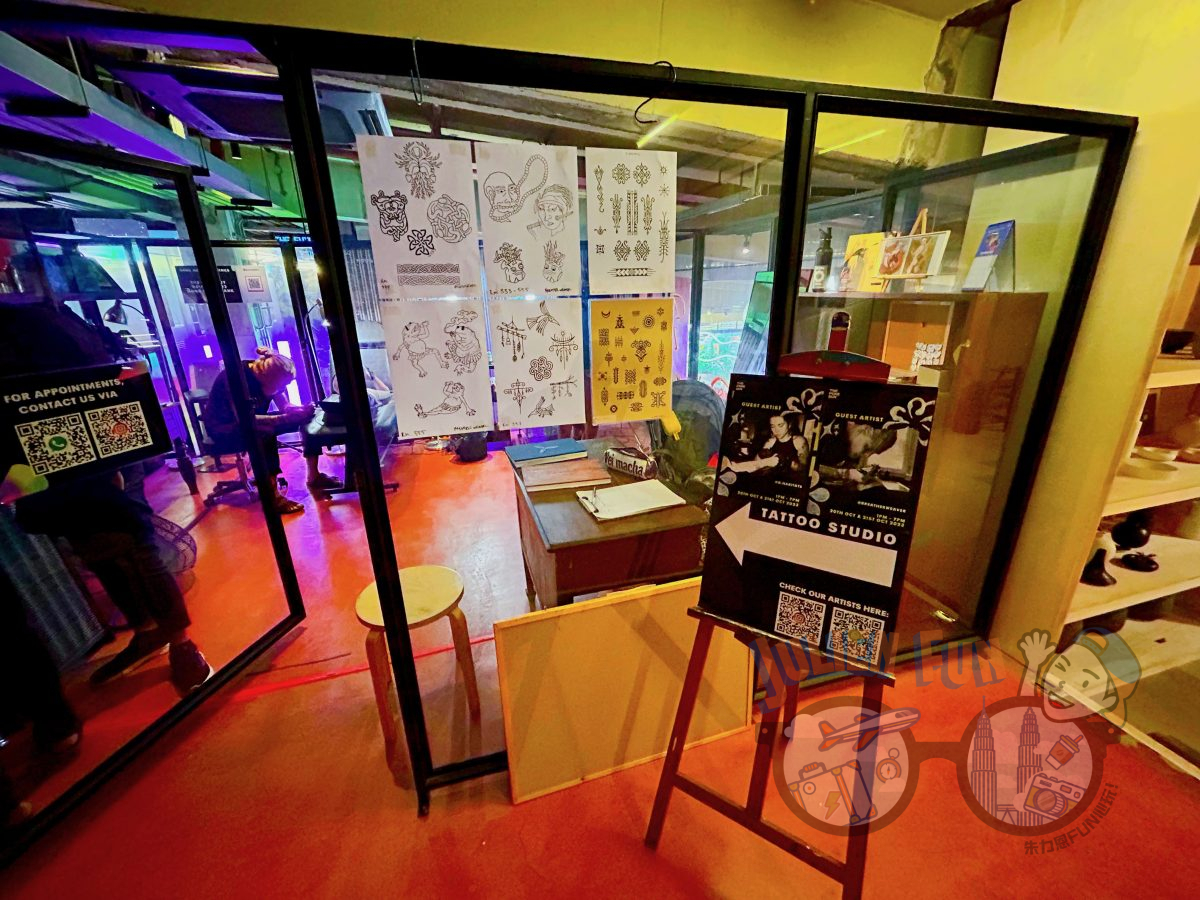 【吉隆坡自由行KL】@REX KL 打卡網紅迷宮書店BookXcess、茨廠街旁的文創商場！ | 朱力恩fun心玩