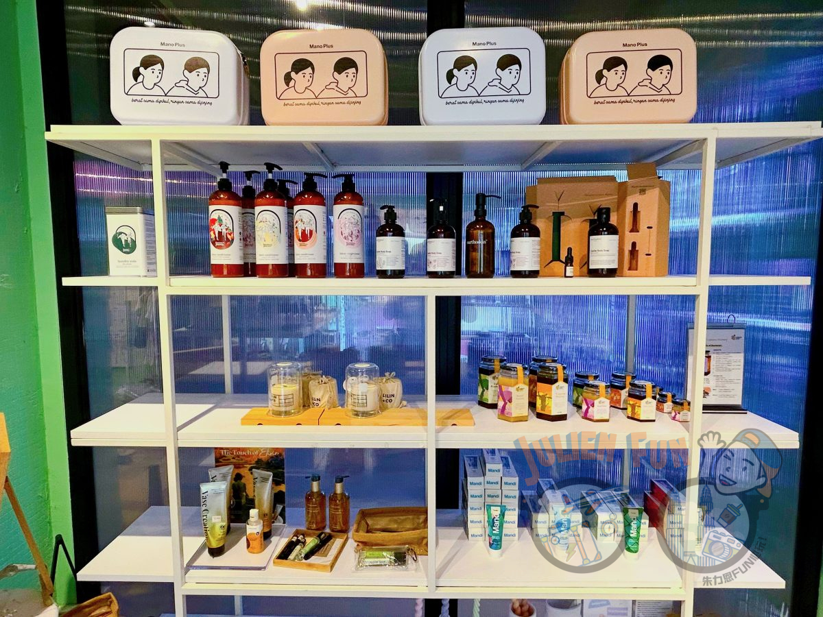 【吉隆坡自由行KL】@REX KL 打卡網紅迷宮書店BookXcess、茨廠街旁的文創商場！ | 朱力恩fun心玩